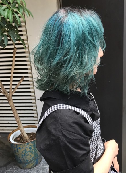 エメラルドグリーン | 名古屋の美容室 Buddy Hair【バディヘア】